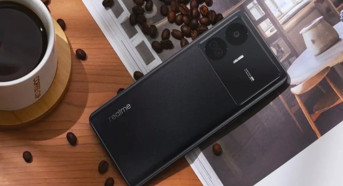 Realme GT Neo 5 Pro: OLED-экран, 16 ГБ ОЗУ и Snapdragon 8 Gen 2